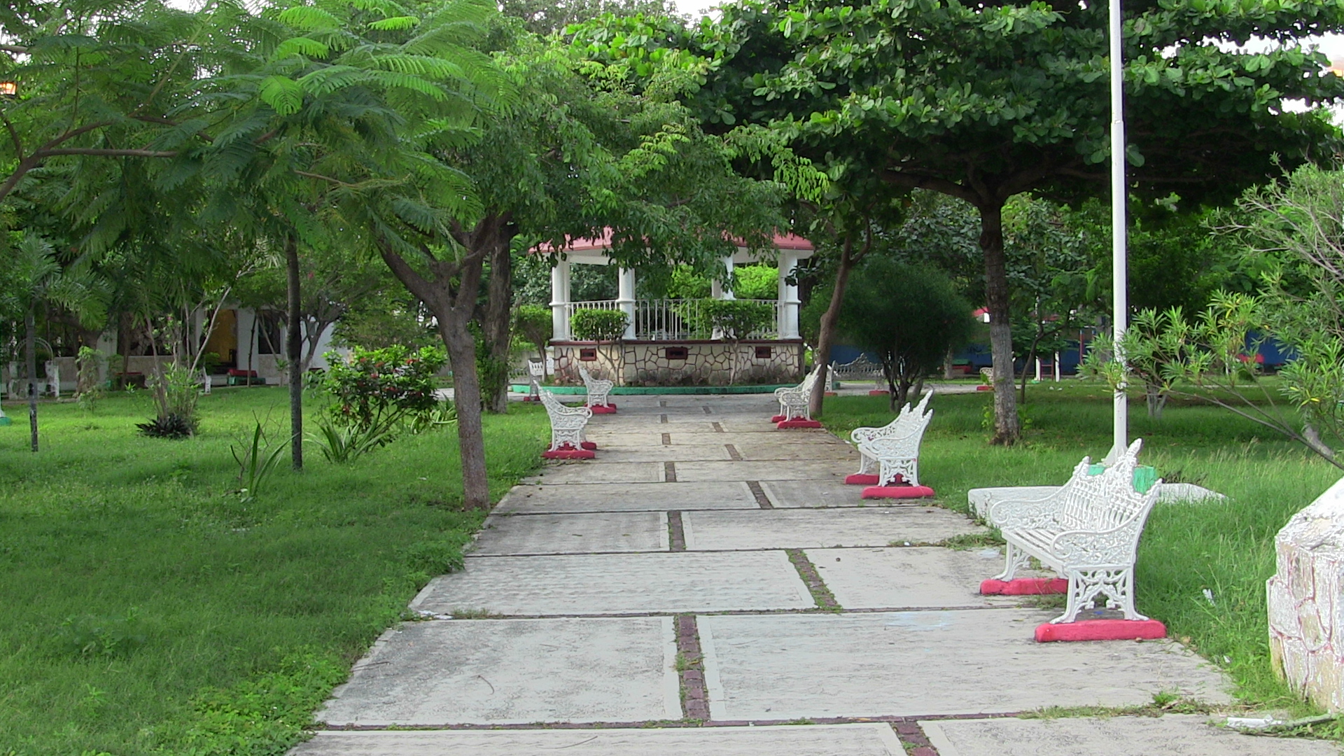Streets Of Cancun - Local Neighborhoods | Marginal Boundaries